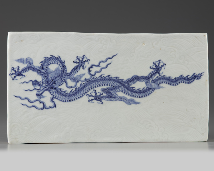 A Chinese blue and white rectangular 'dragon' plaque