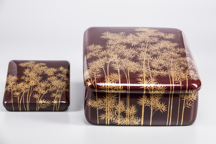 A Complete set of a suzuri bako and ryoshibako.