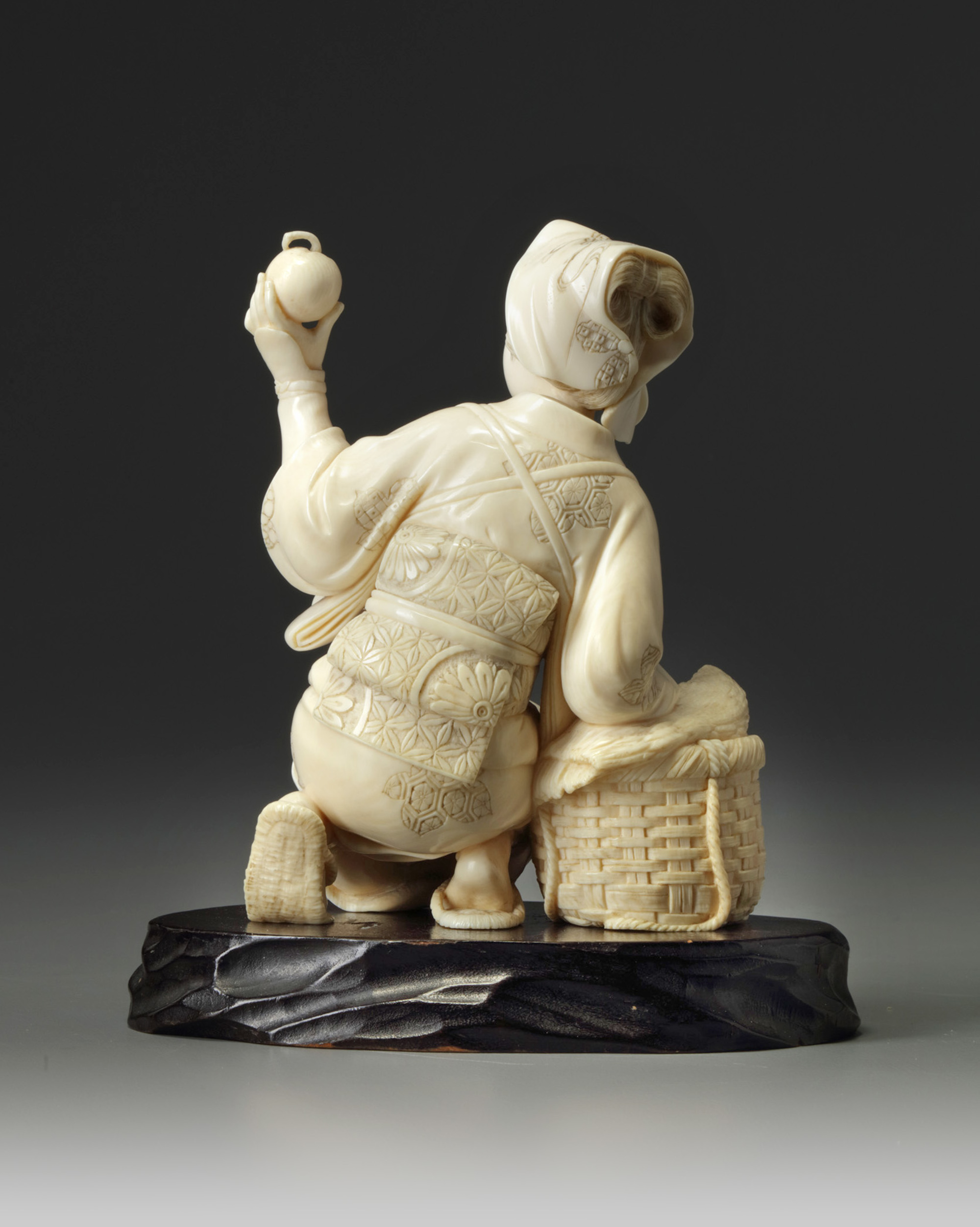 A Japanese ivory carving