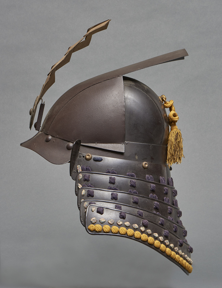 A Japanese black lacquered zunari-kabuto helmet