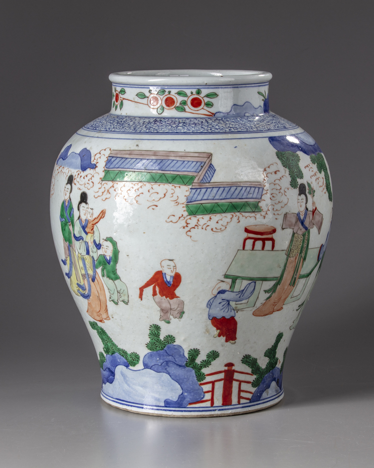 A Chinese wucai jar