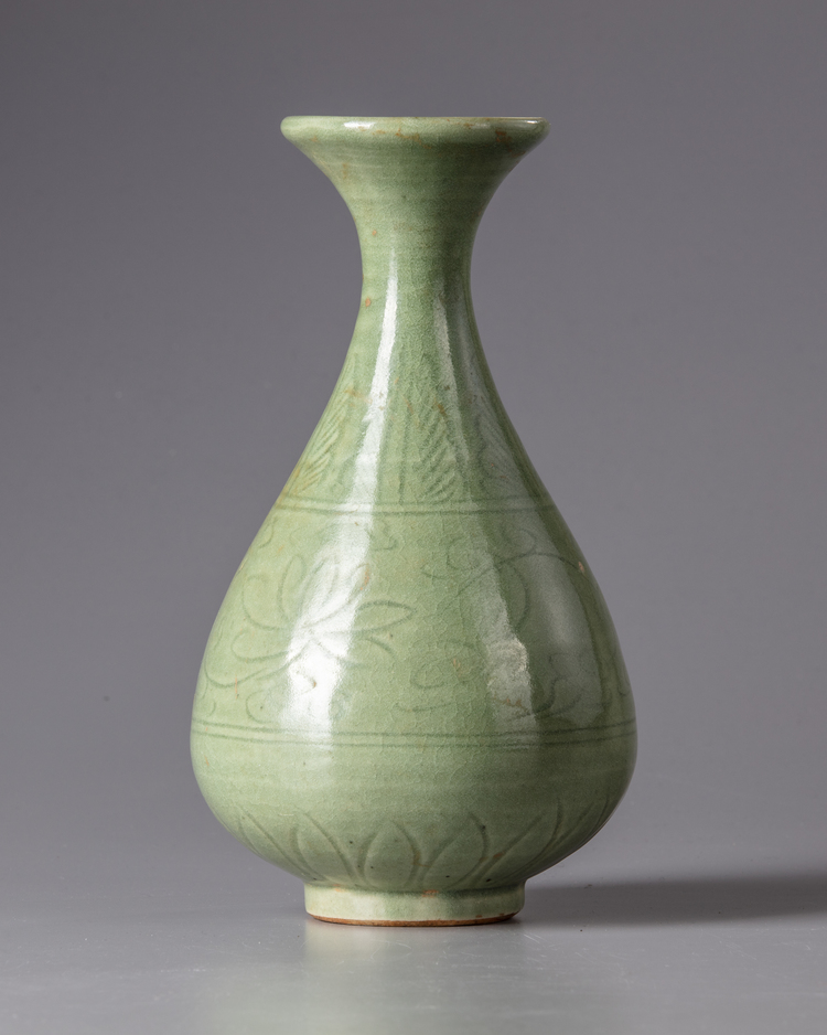 A CHINESE CELADON GLAZED PEAR-SHAPED VASE, YUHUCHUNPING, MING DYNASTY ...
