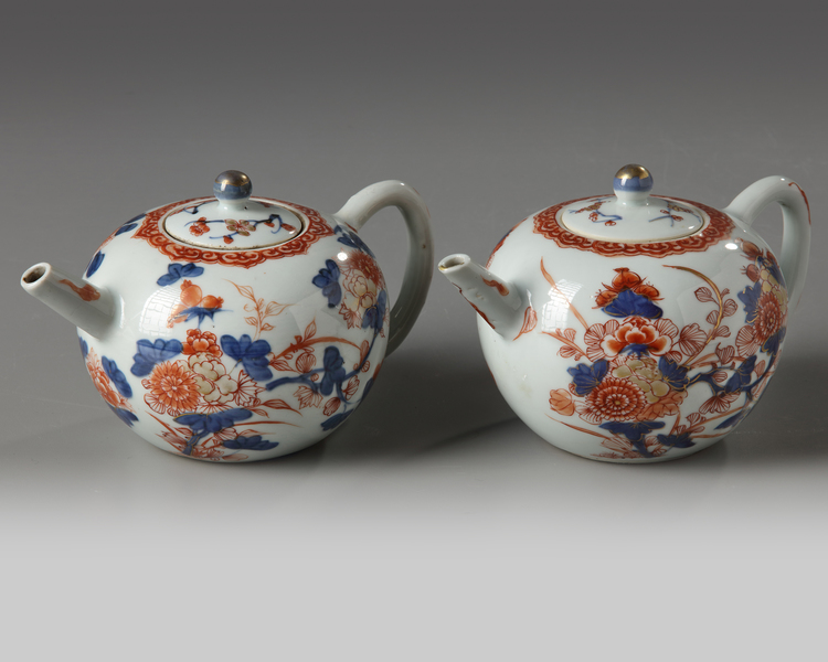 A PAIR OF CHINESE IMARI 'FLORAL' TEAPOTS AND COVERS, KANGXI PERIOD ...