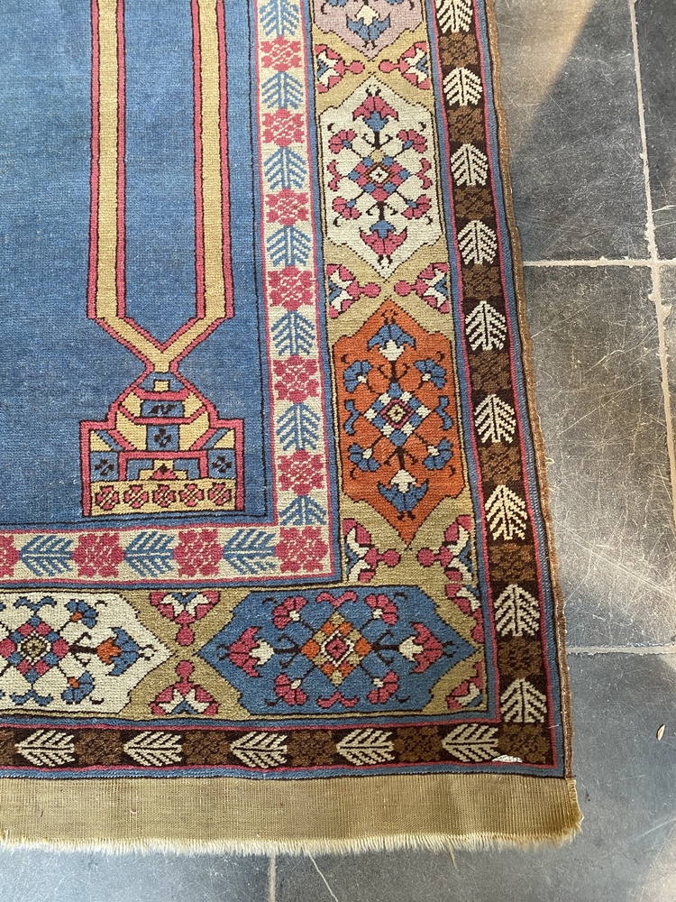 AN ANATOLIAN TUDUK RUG, CIRCA 1930