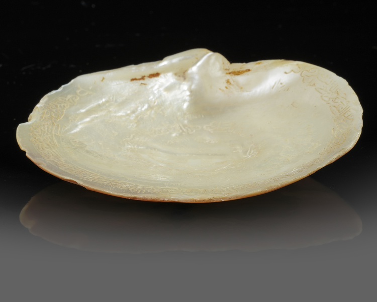 AN INSCRIBED MOTHER-OF PEARL SHELL NACRE, PERSIA OR INDIA, 19TH CENTURY