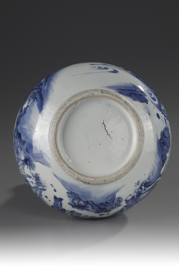 A Transitional Blue and White Bottle Vase