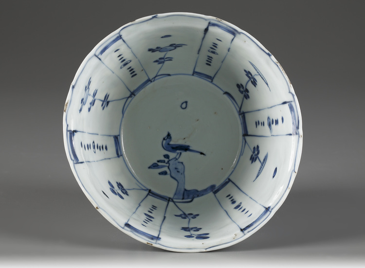 A Blue and White Crow Cup