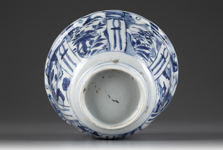A Blue and White Crow Cup