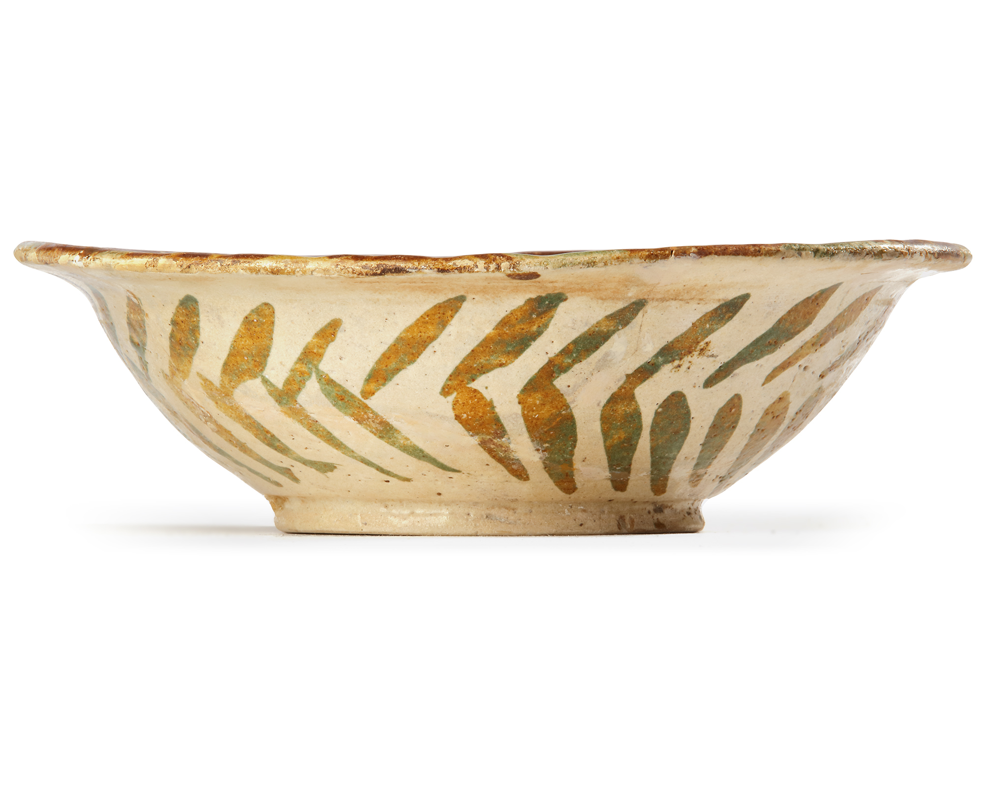 A FIGURAL ABBASID LUSTRE BOWL, MESOPOTAMIA OR CENTRAL ASIA, 9TH CENTURY