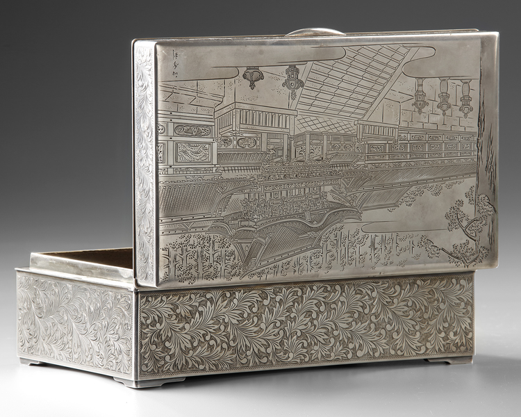 A JAPANESE EXPORT ENGRAVED BOX, 19TH CENTURY