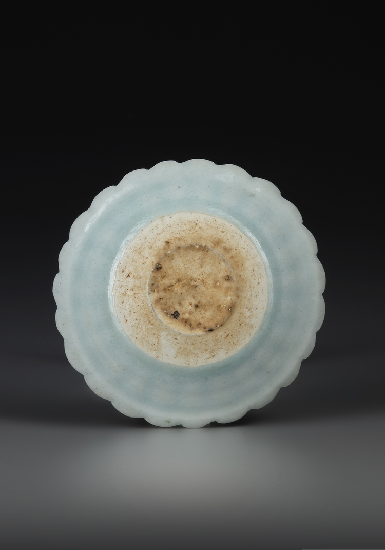 A CHINESE YINGQING SAUCER DISH, SONG DYNASTY ( 960–1279)