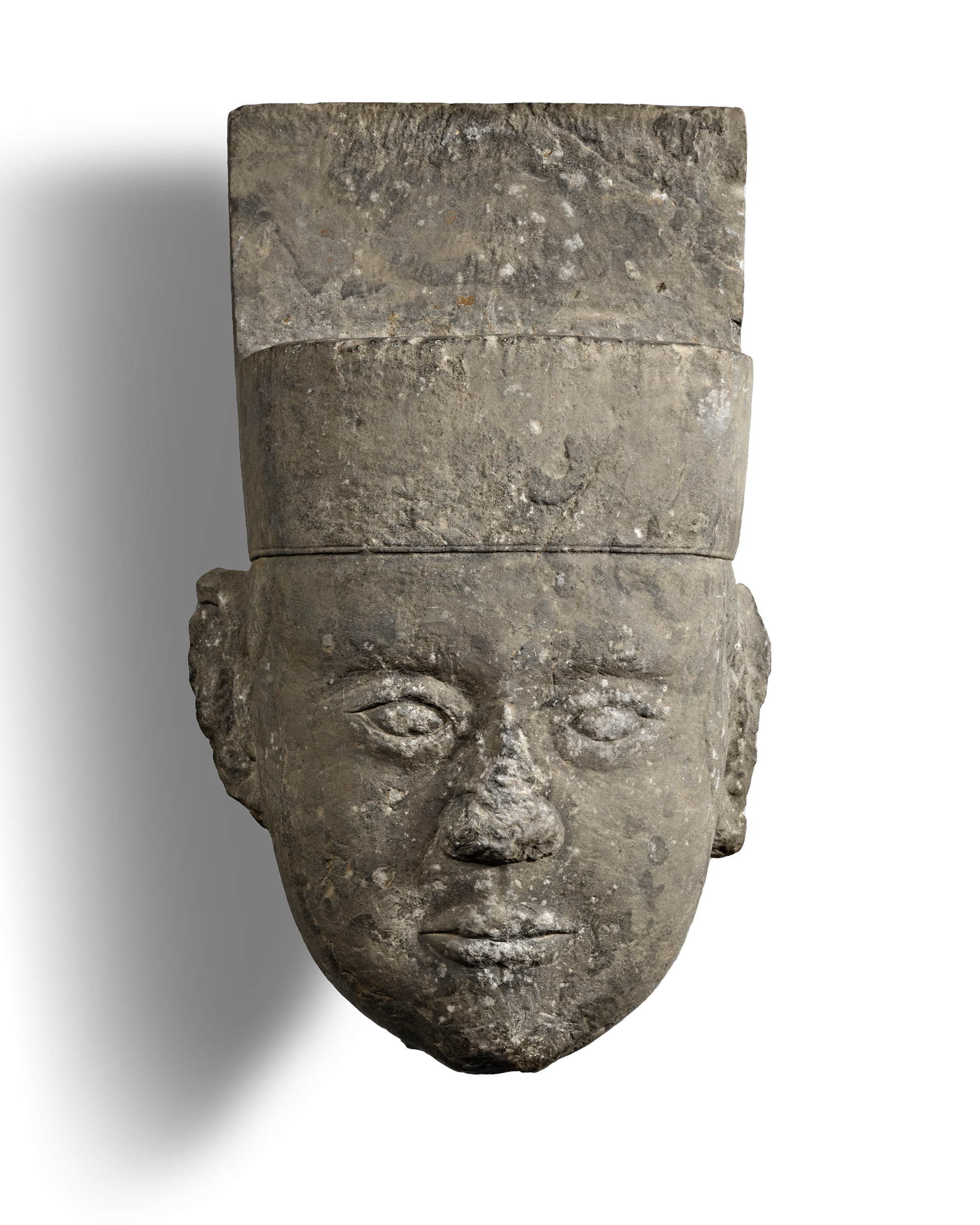 A LARGE CHINESE STONE HEAD OF A DIGNITARY, SONG DYNASTY