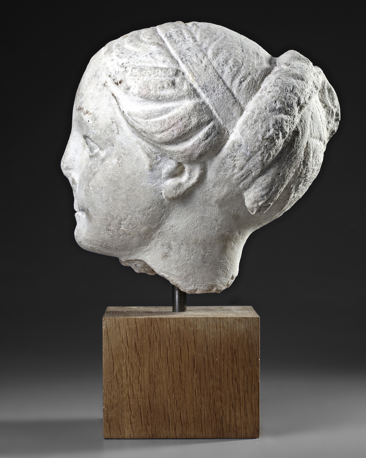 A MARBLE FEMALE HEAD, 17TH-18TH CENTURY