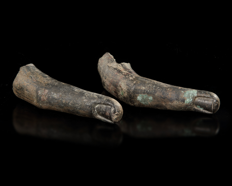 A PAIR OF TWO ROMAN FINGERS, 2ND CENTURY AD