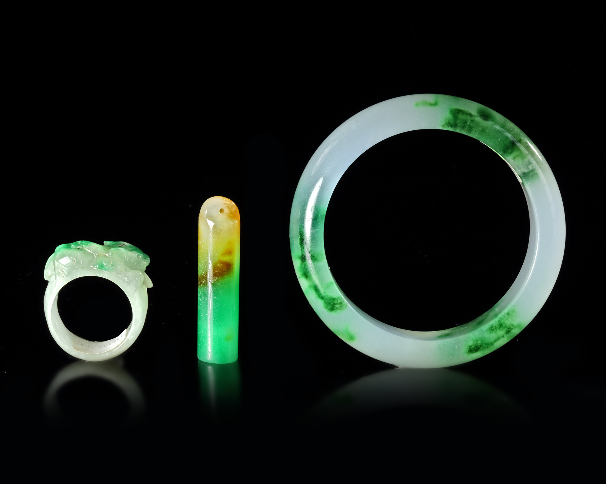 THREE CHINESE JADEITE OBJECTS, 20TH CENTURY