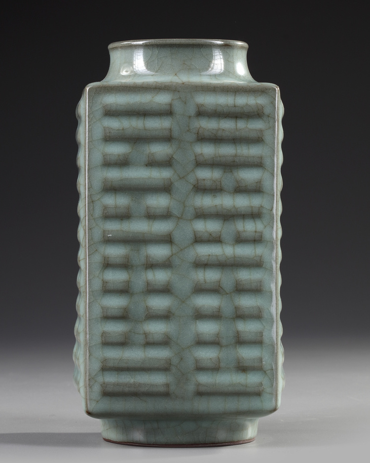 A CHINESE GUAN-TYPE CONG VASE, QING DYNASTY (1644-1912)