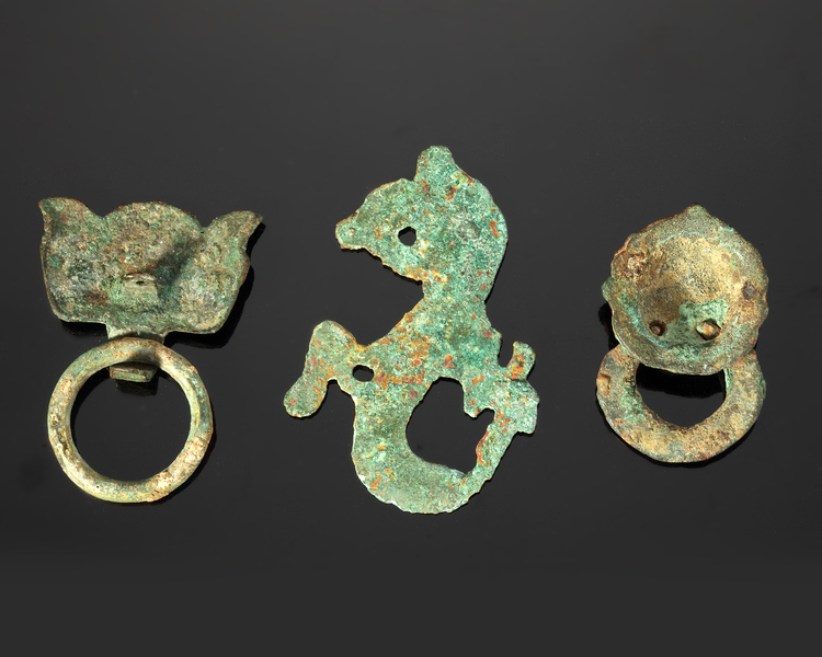 THREE CHINESE BRONZE OBJECTS