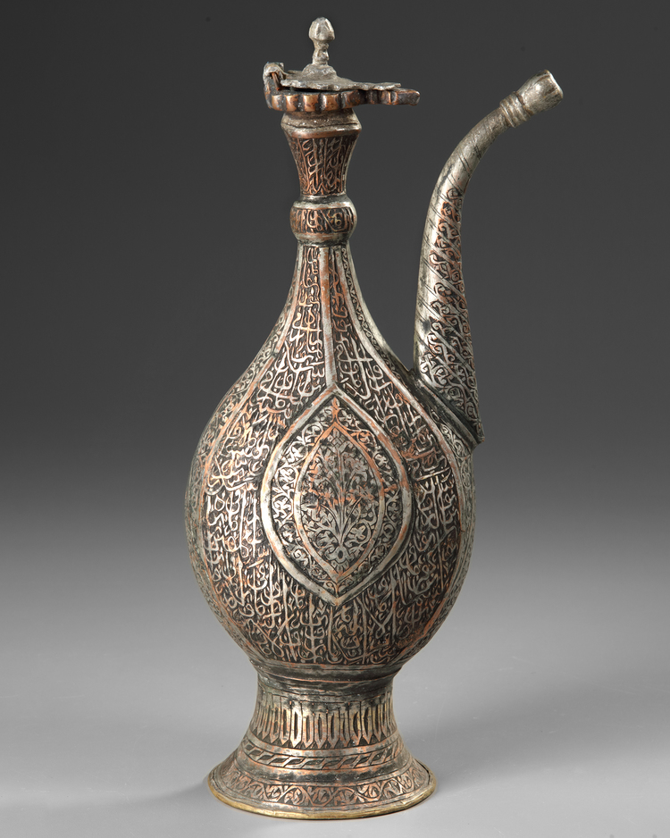A COPPER INLAID ENGRAVED METAL EWER, 19TH-20TH CENTURY