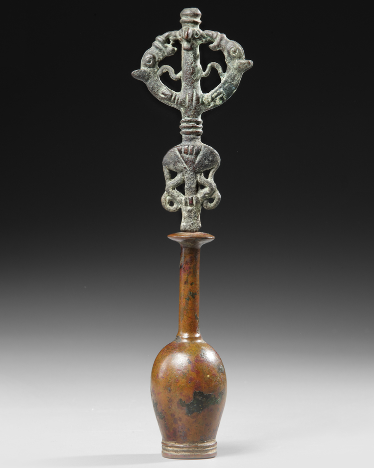 A LURISTAN BRONZE MASTER OF ANIMALS FINIAL, WEST PERSIA, 1000-650 BC