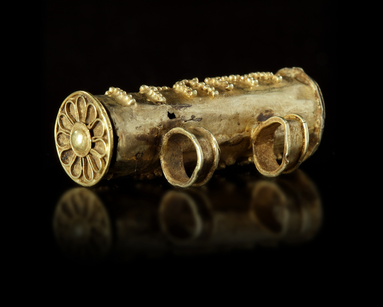 A LATE ROMAN/EARLY BYZANTINE SCROLL/AMULET CASE IN ELECTRUM WITH A ...