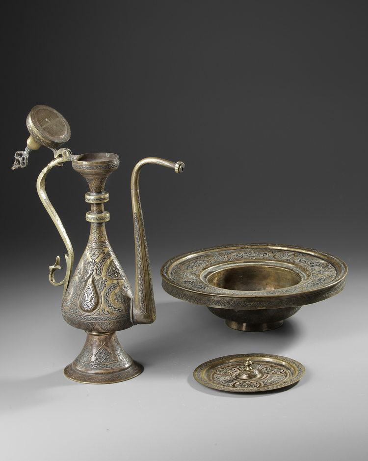 A CAIRO-WARE COPPER EWER AND BASIN, EARLY 20TH CENTURY