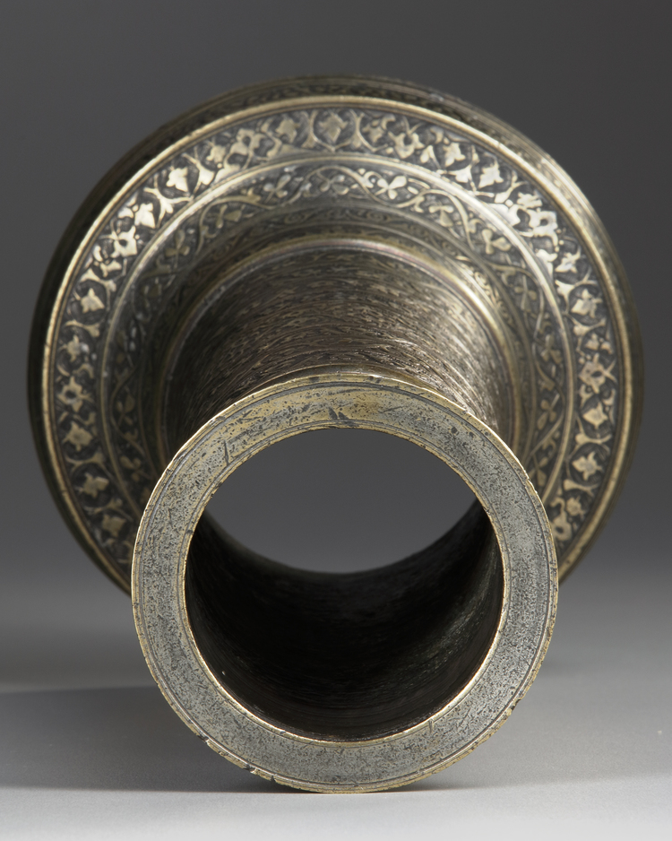 A SAFAVID BRASS TORCH STAND (SHAMDAN), PERSIA, 17TH CENTURY
