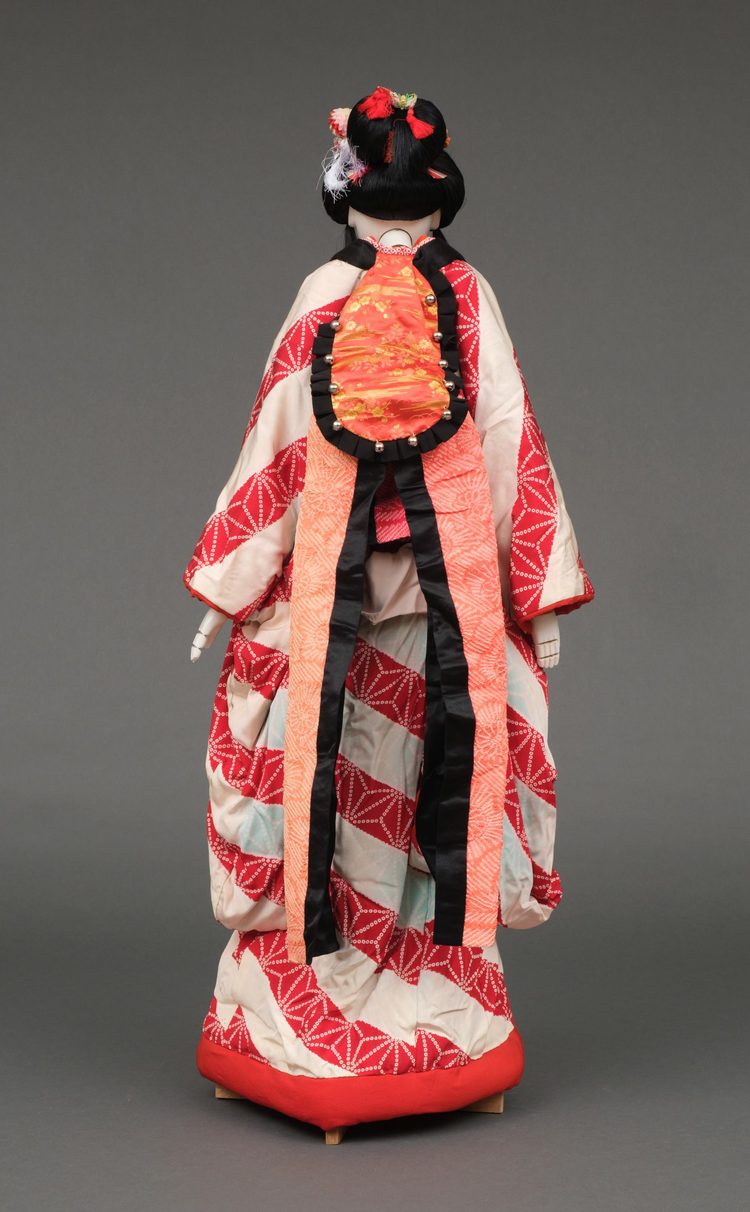 A JAPANESE BUNRAKU PUPPET OF YAOYA OSHICHI, 1926-1989 (SHOWA PERIOD)
