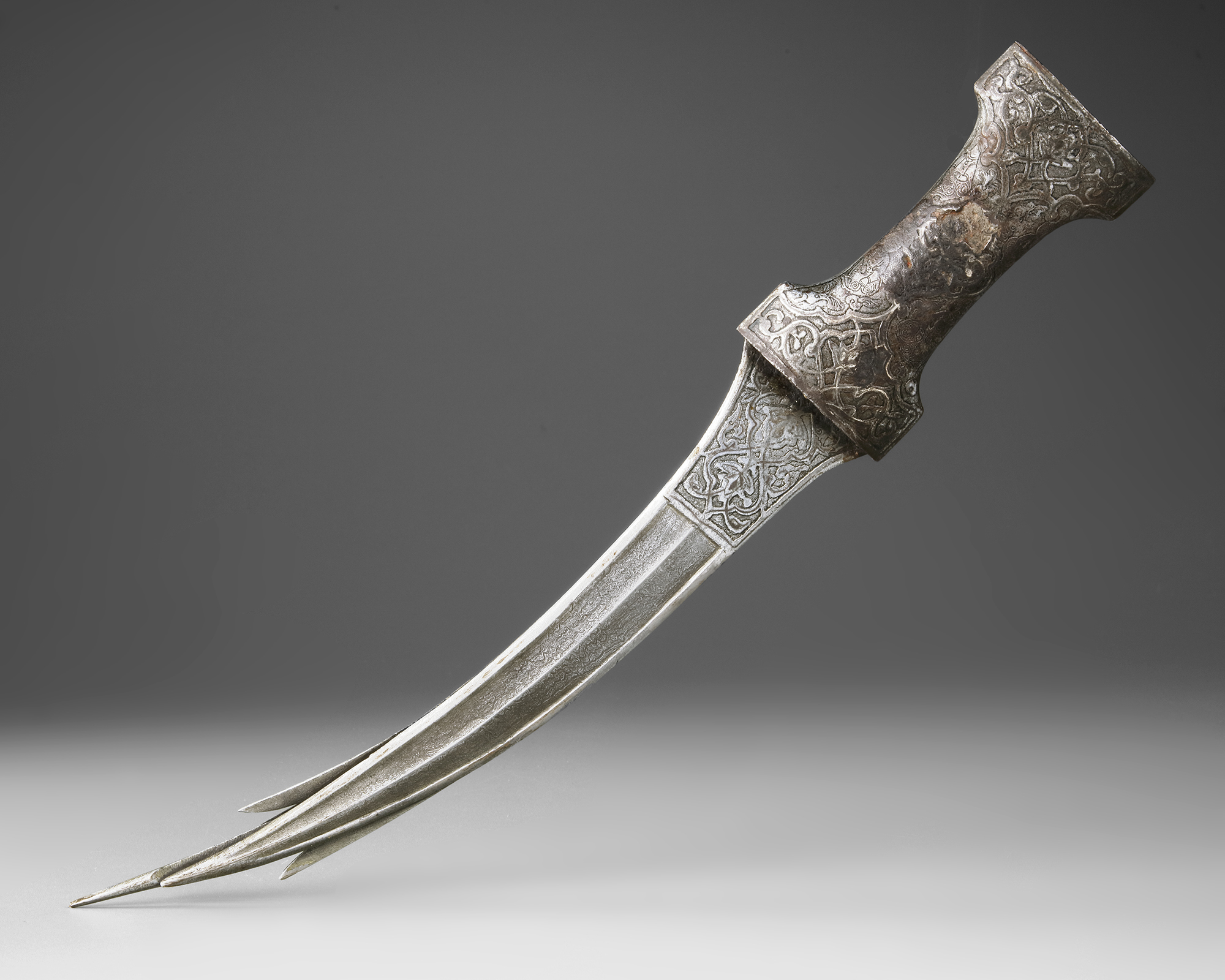 A PERSIAN QAJAR DAGGER WITH FIVE BLADES (KHANJAR), 19TH CENTURY