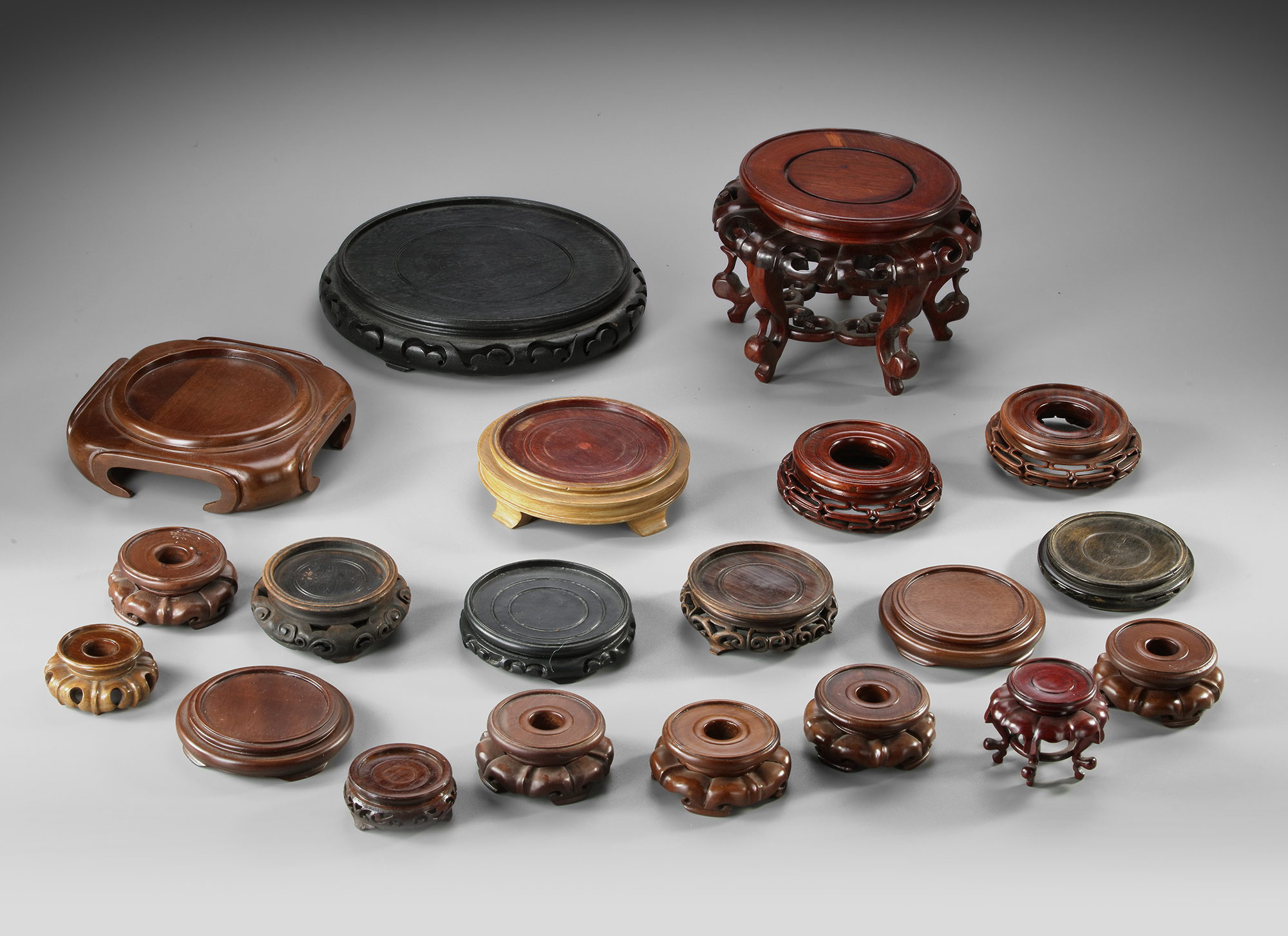 A COLLECTION OF FINE CHINESE WOODEN STANDS, 20TH CENTURY
