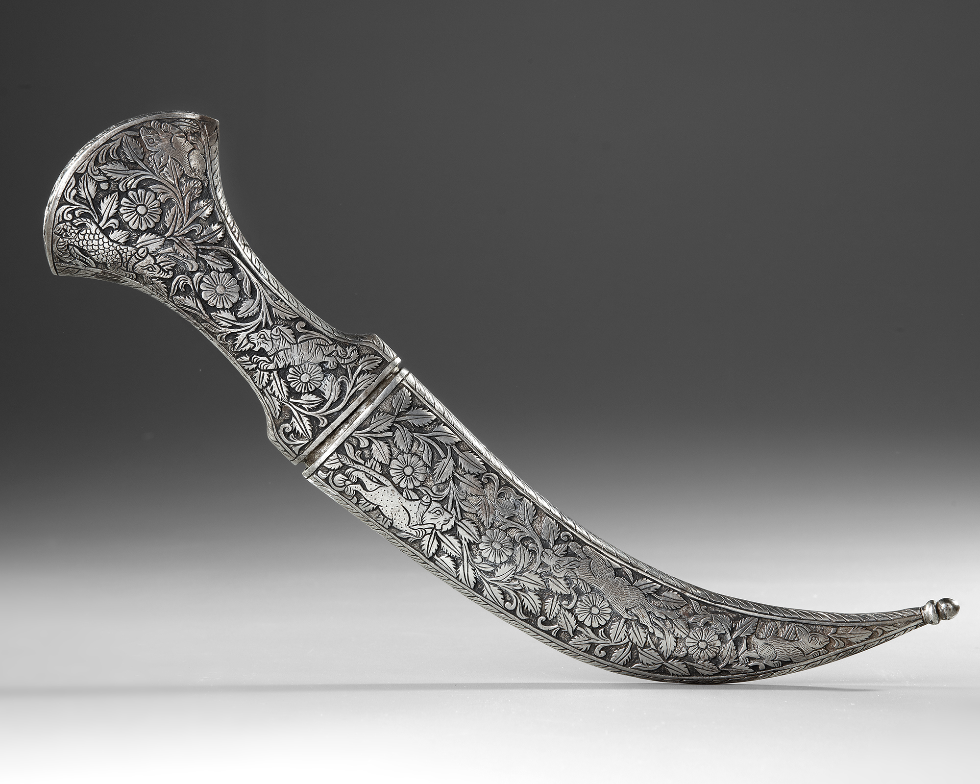 A MUGHAL DAGGER, INDIA, 19TH CENTURY