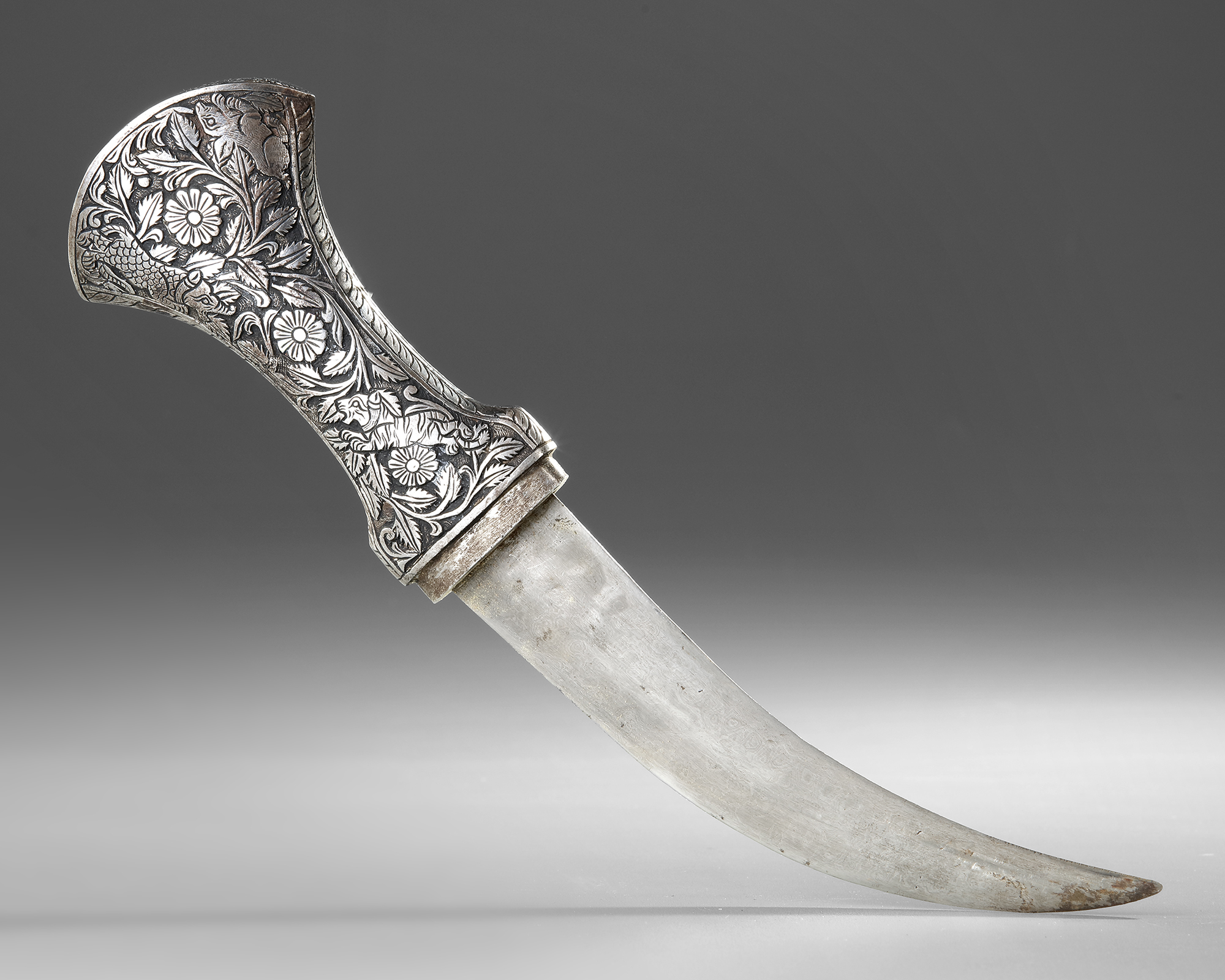 A MUGHAL DAGGER, INDIA, 19TH CENTURY