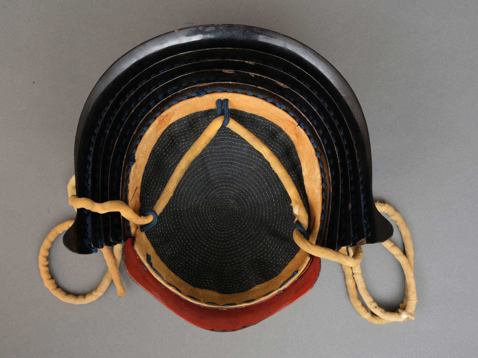 A JAPANESE SUIT OF ARMOUR (YOROI), EDO PERIOD