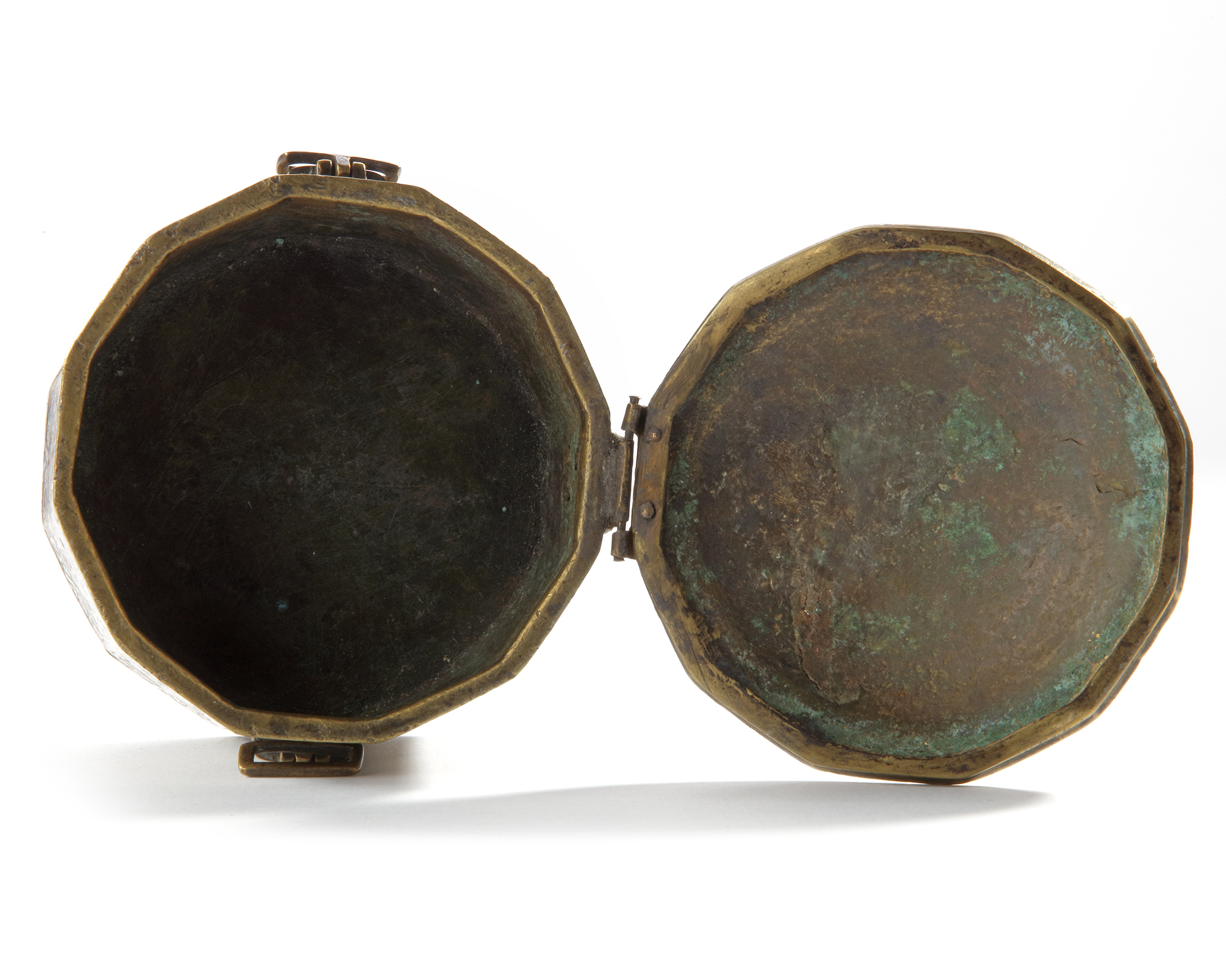 AN IMPORTANT KHURASAN SILVER INLAID BRONZE BOX, PERSIA, 12TH-13TH CENTURY