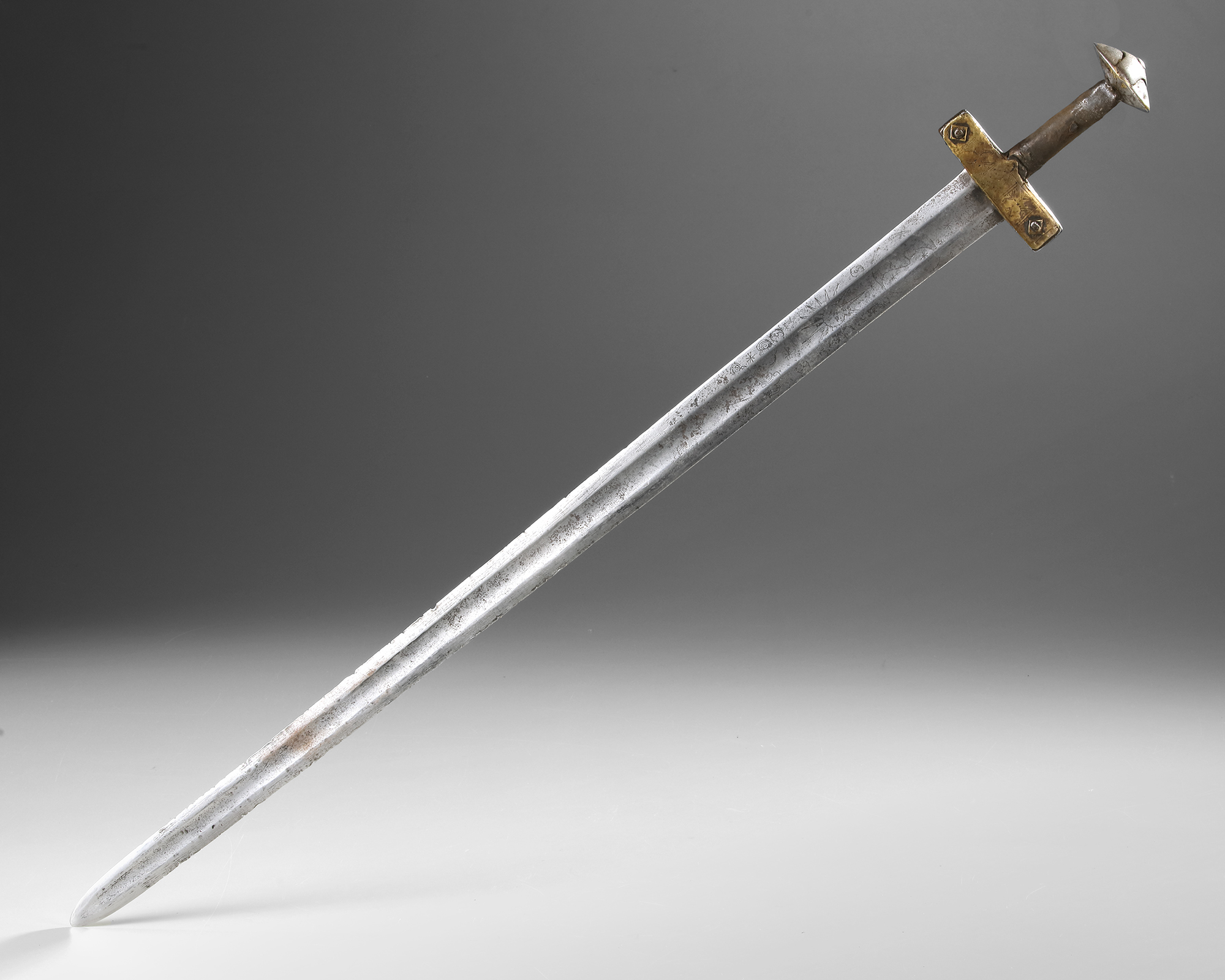 MEDIEVAL KNIGHT’S SWORD