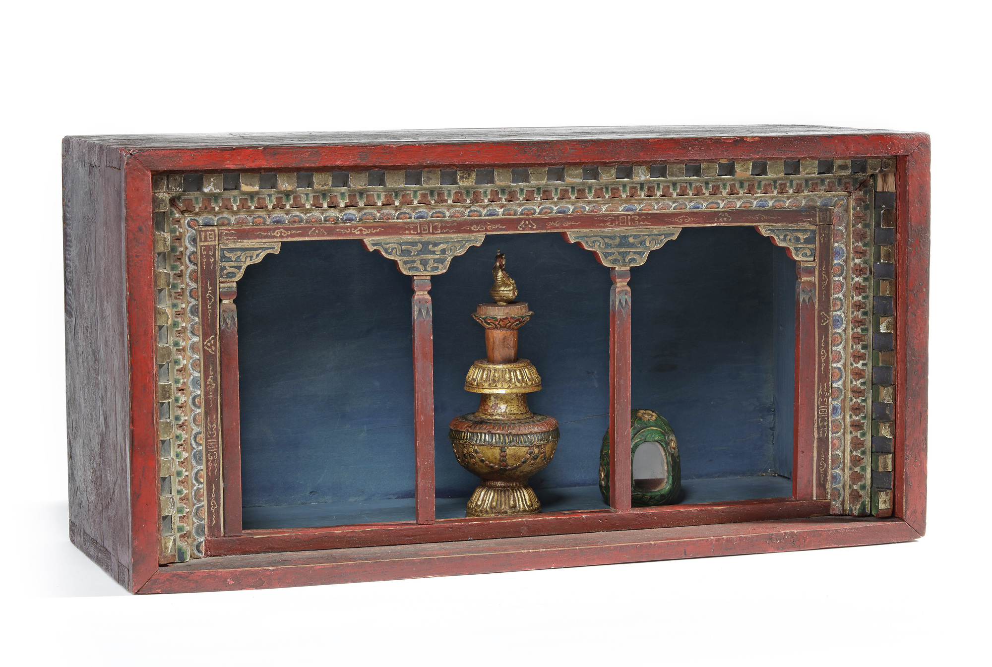A MONGOLIAN BUMPA AND A LACQUERED WOOD ALTAR BOX
